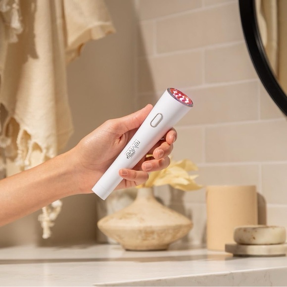 Revive Light Therapy | Skincare | Brand New Glo Portable Led Light ...